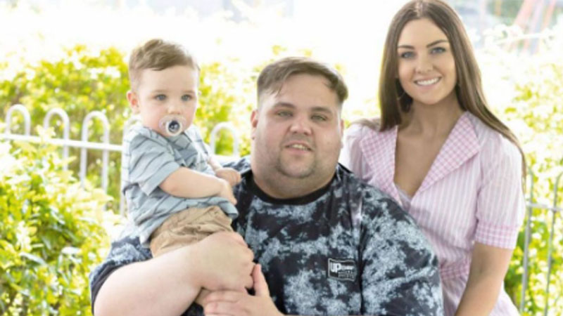 એસી દિવાનગી... 140 કિલોના યુવકના પ્રેમમા 'પાગલ' યુવતીએ કર્યું એવું કે ...